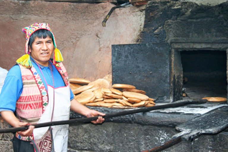 Ancient Incan Language Thrives on the Streets of Lima - Andean Discovery