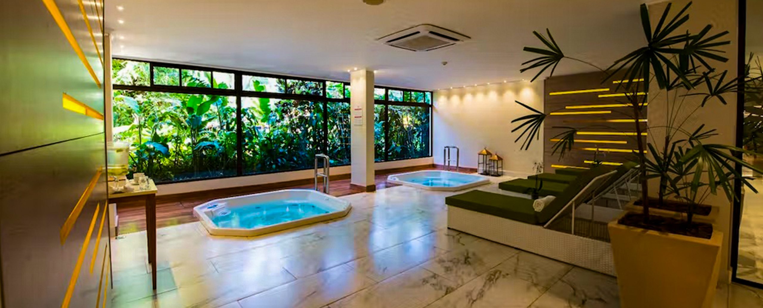 Hotel Saint George Hotel, Puerto Iguazu, Argentina by Andean discovery